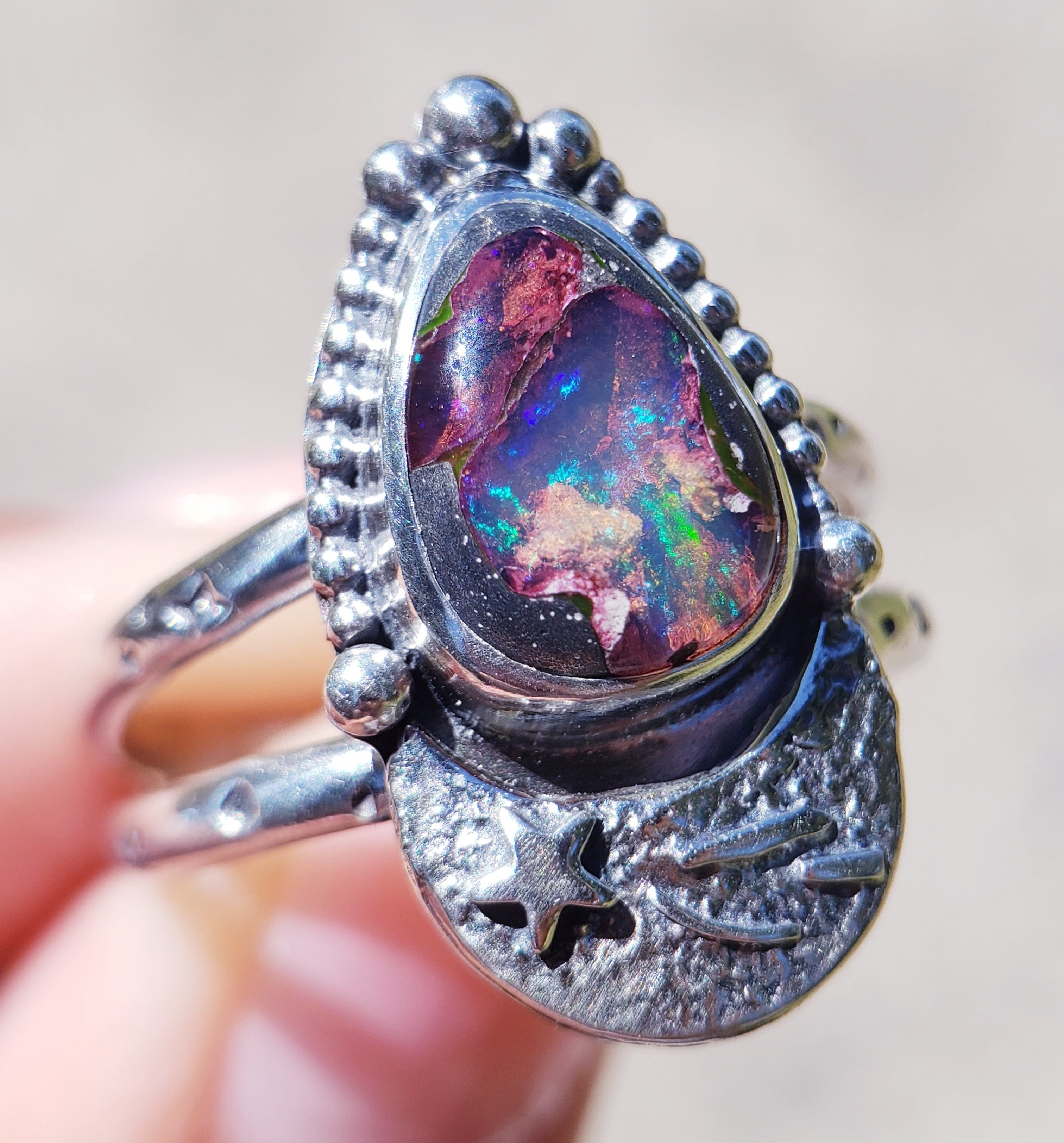 Galaxy Moonbeam Ring – Rocks By Van